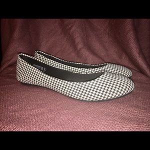 lower east side Shoes | Chelsea Flat | Poshmark
